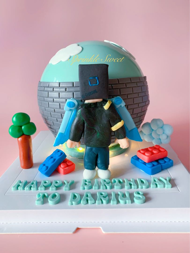 Roblox piñata knock knock cake/ bombshell cake/ customised cake, Food ...