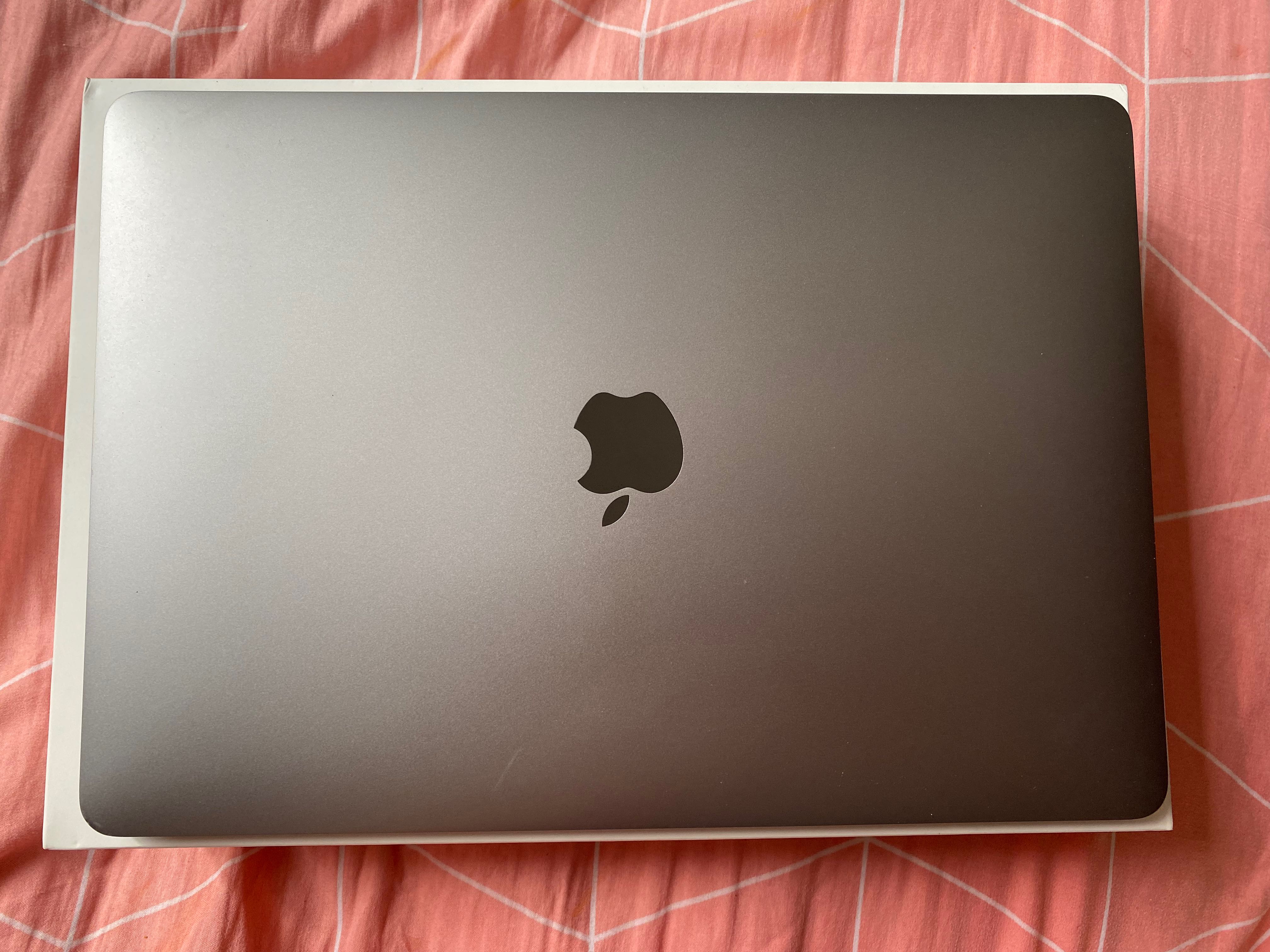 Space Grey MacBook Air 2020 i3 8GB RAM 256GB SSD, Computers & Tech ...