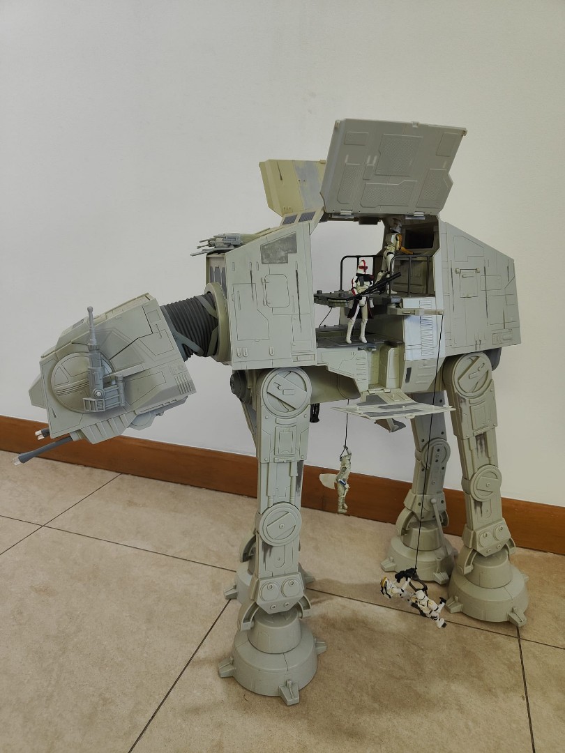 Star Wars AT-AT walker, Hobbies & Toys, Memorabilia & Collectibles ...