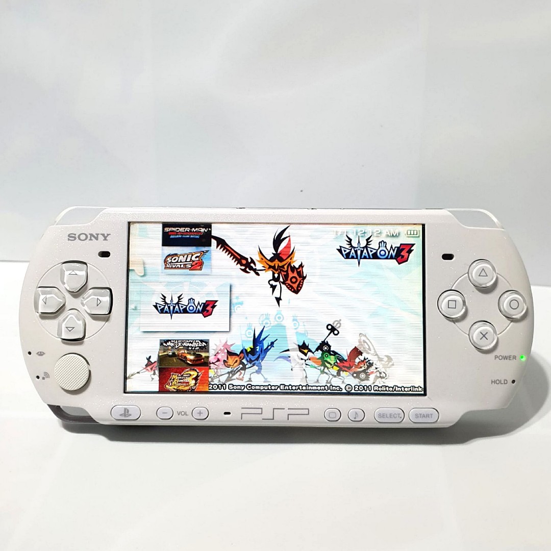 WHITE PSP 3000 FOR SALE, Video Gaming, Video Game Consoles, PlayStation ...