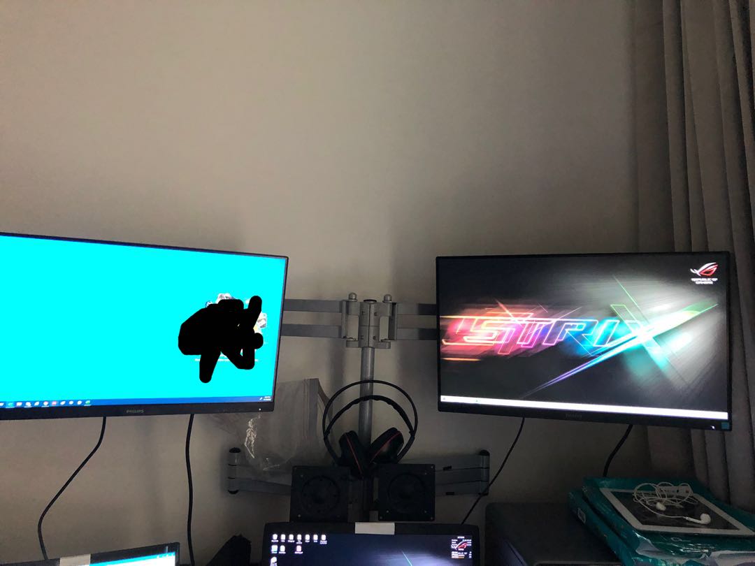 4-arm screen tower with 2 Philips’ screens, Computers & Tech, Parts ...