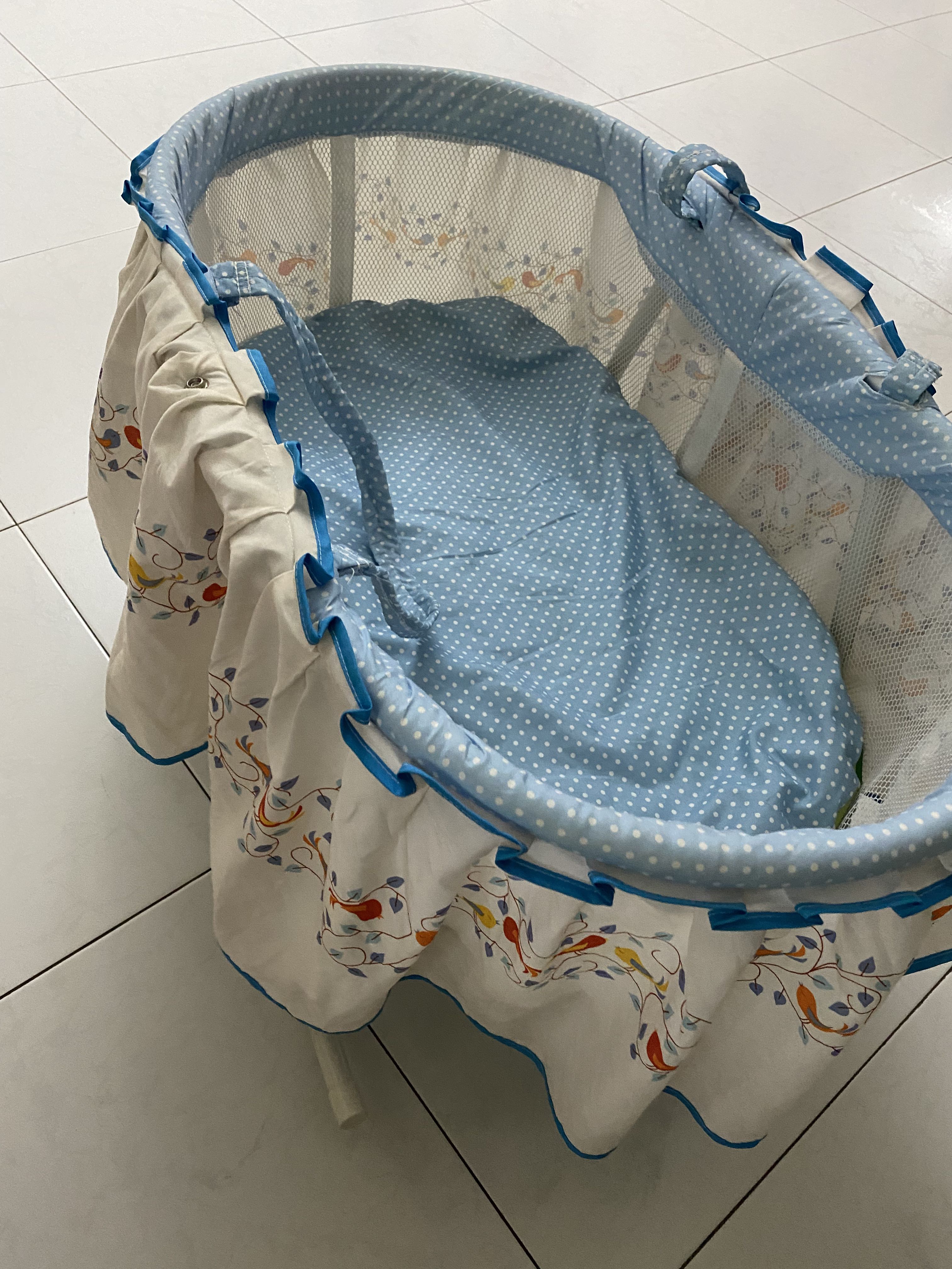 Free Baby rocking cradle, Babies & Kids, Baby Nursery & Kids Furniture ...