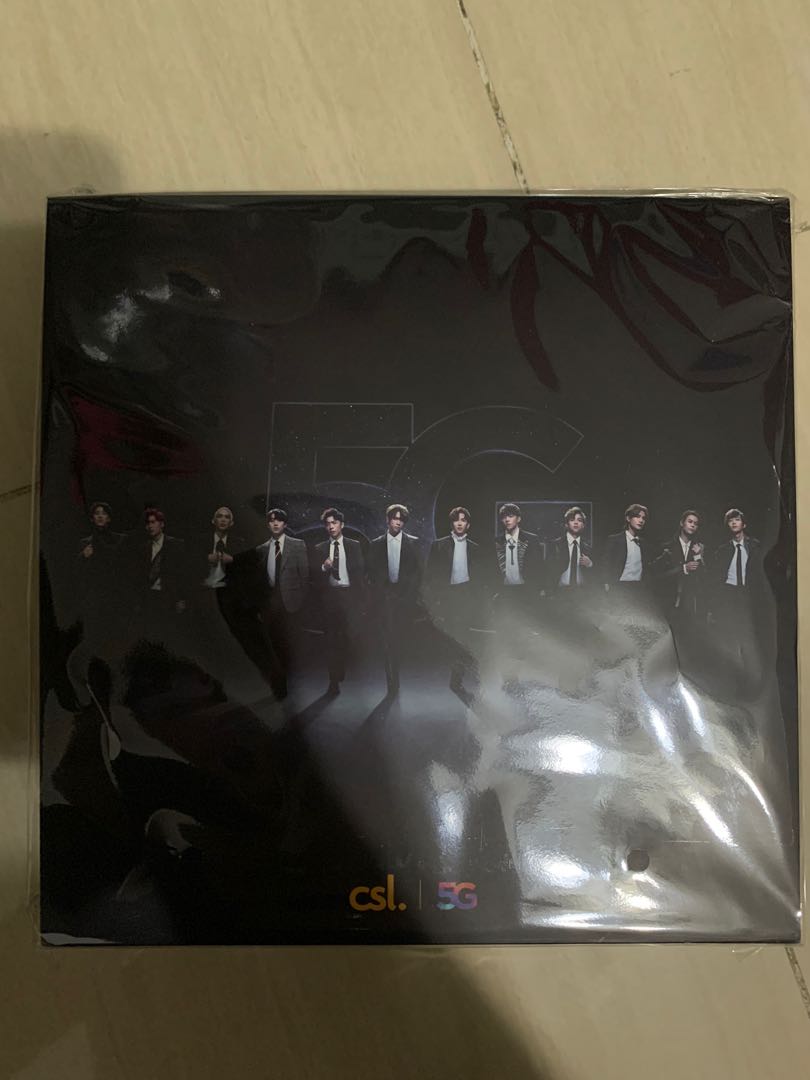 CSL X Mirror 月曆, 興趣及遊戲, 收藏品及紀念品, 明星周邊 - Carousell