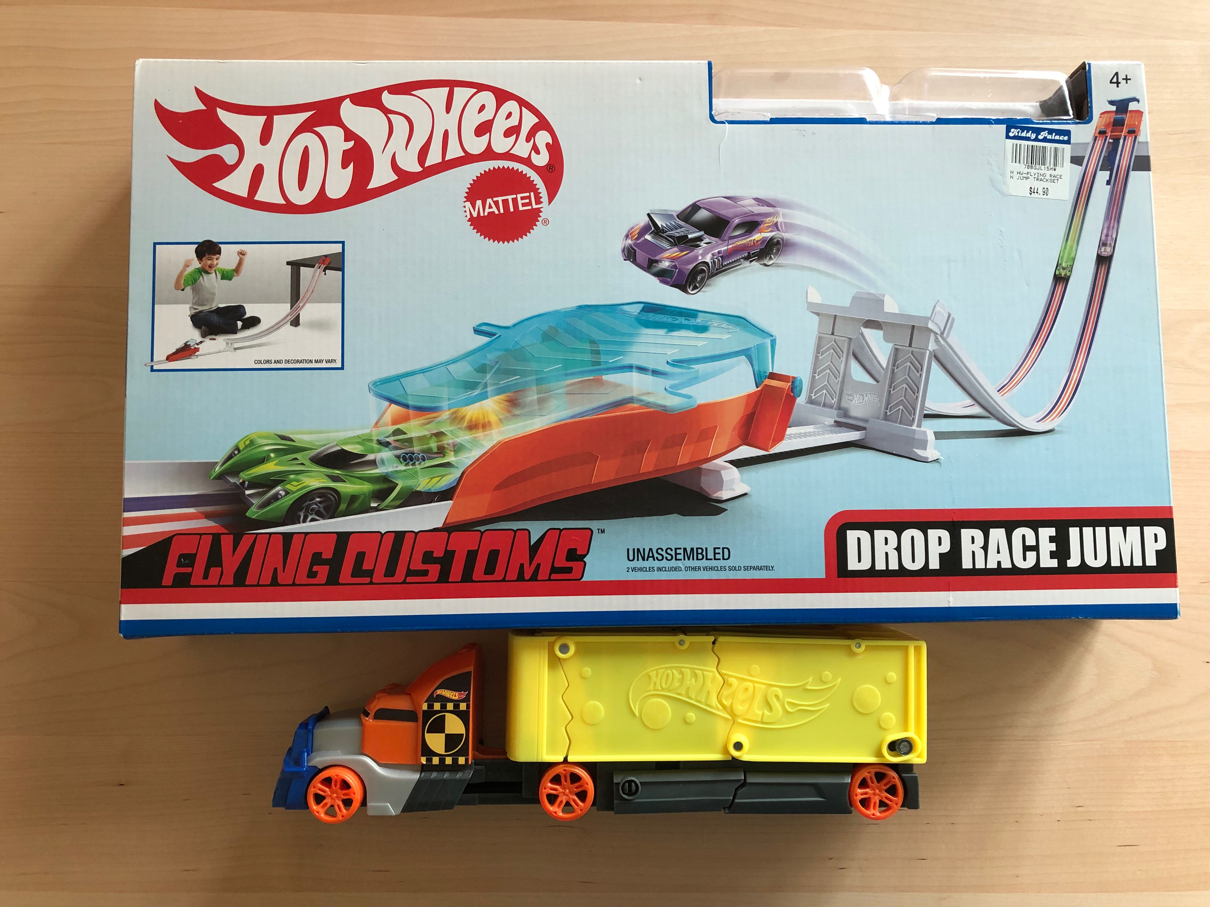 Hot wheels - drop race jump + free truck, Hobbies & Toys, Toys & Games ...