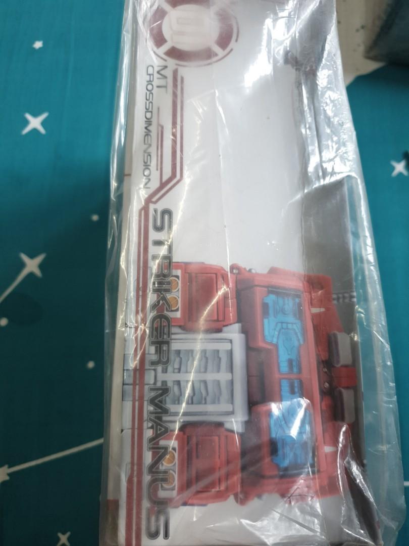 Maketoys MTCD-01 Striker Manus (Cross Dimension Optimus Prime ...