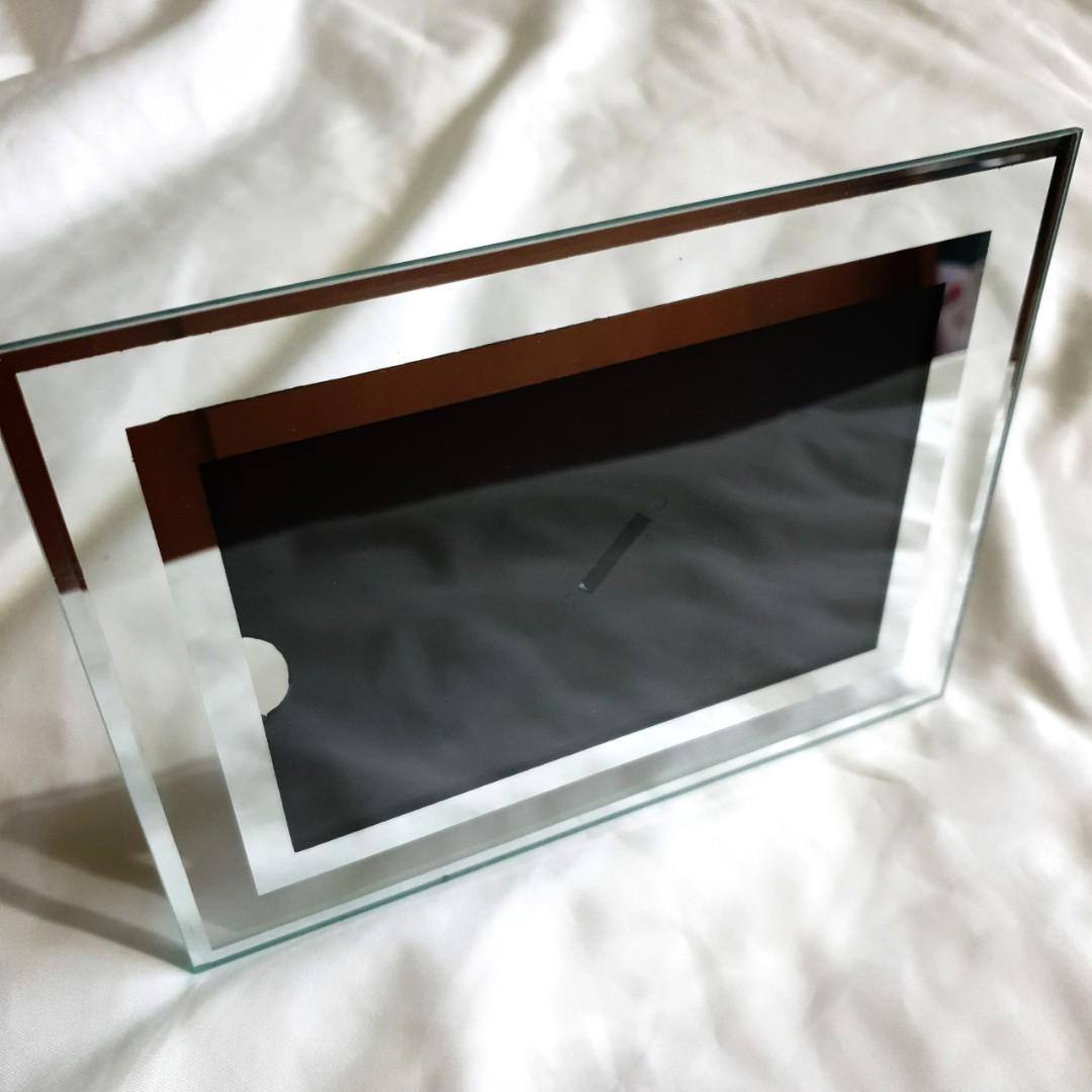See Through Borders Photo Frames, Furniture & Home Living, Home Decor ...