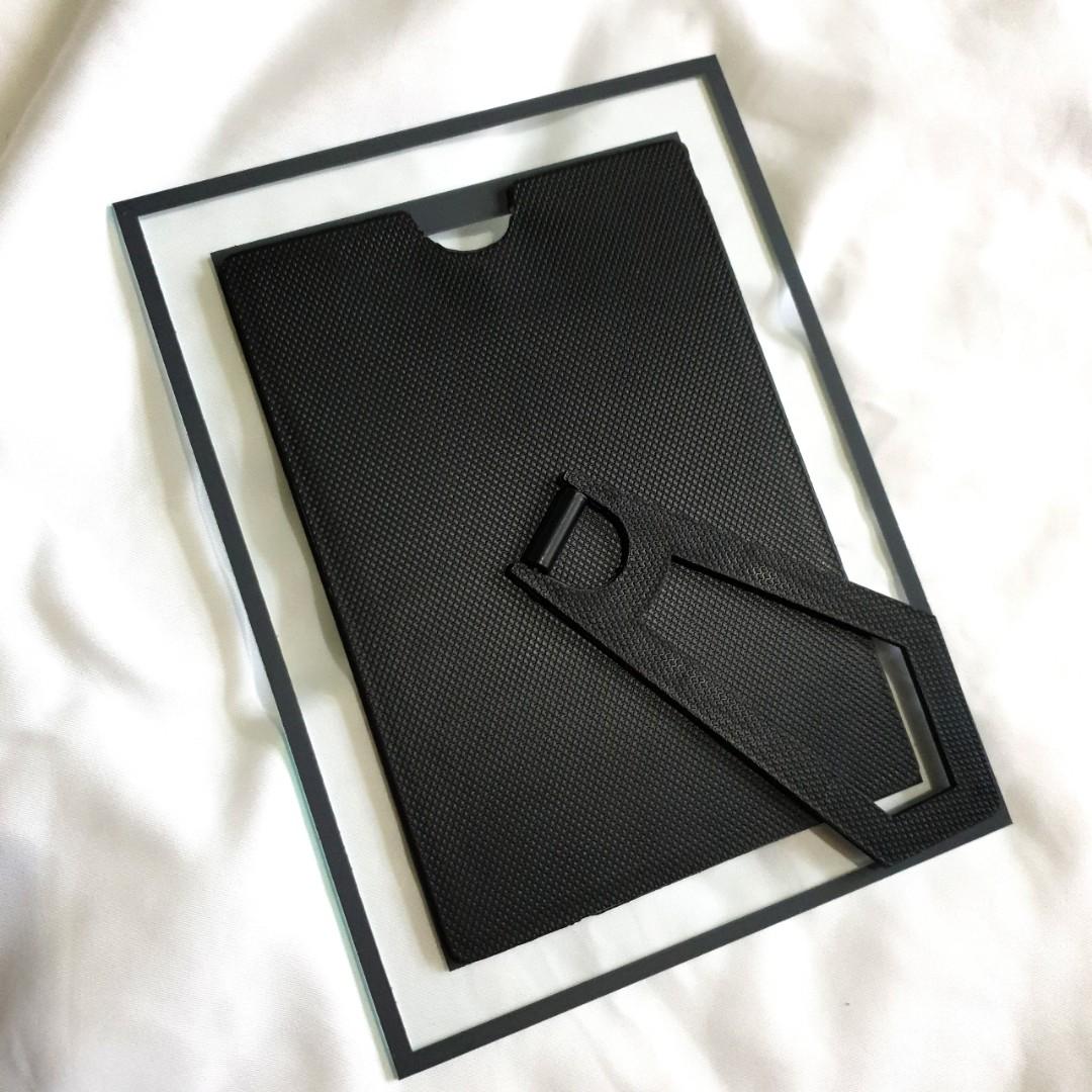 See Through Borders Photo Frames, Furniture & Home Living, Home Decor ...