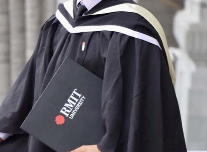 SIM-RMIT Graduation Gown Bachelor of Construction Management, Women's ...
