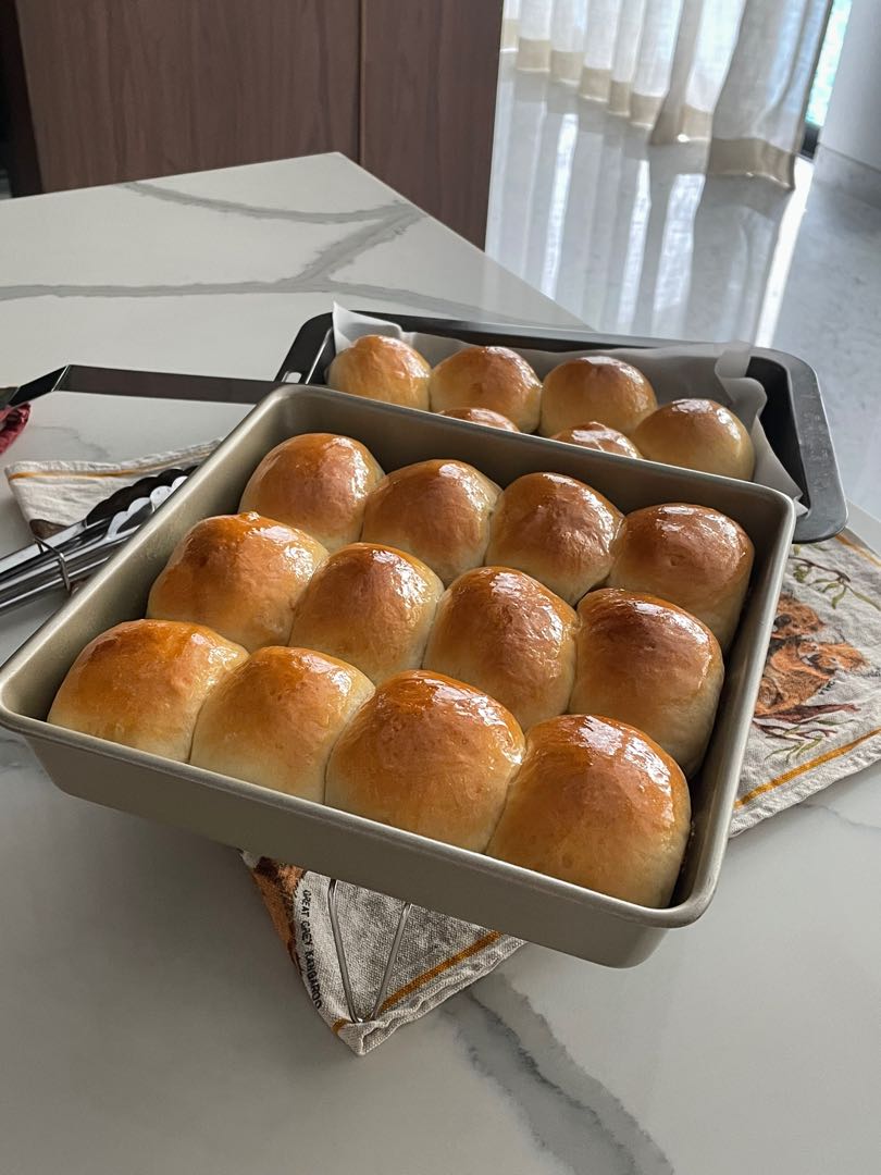 Soft Muscle Abs Milk Buns with Maple Butter Glaze, Food & Drinks ...