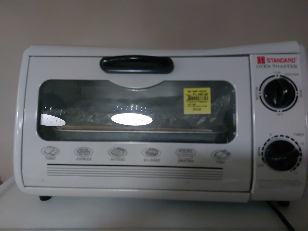 Standard Oven Toaster with dent, TV & Home Appliances, Kitchen ...