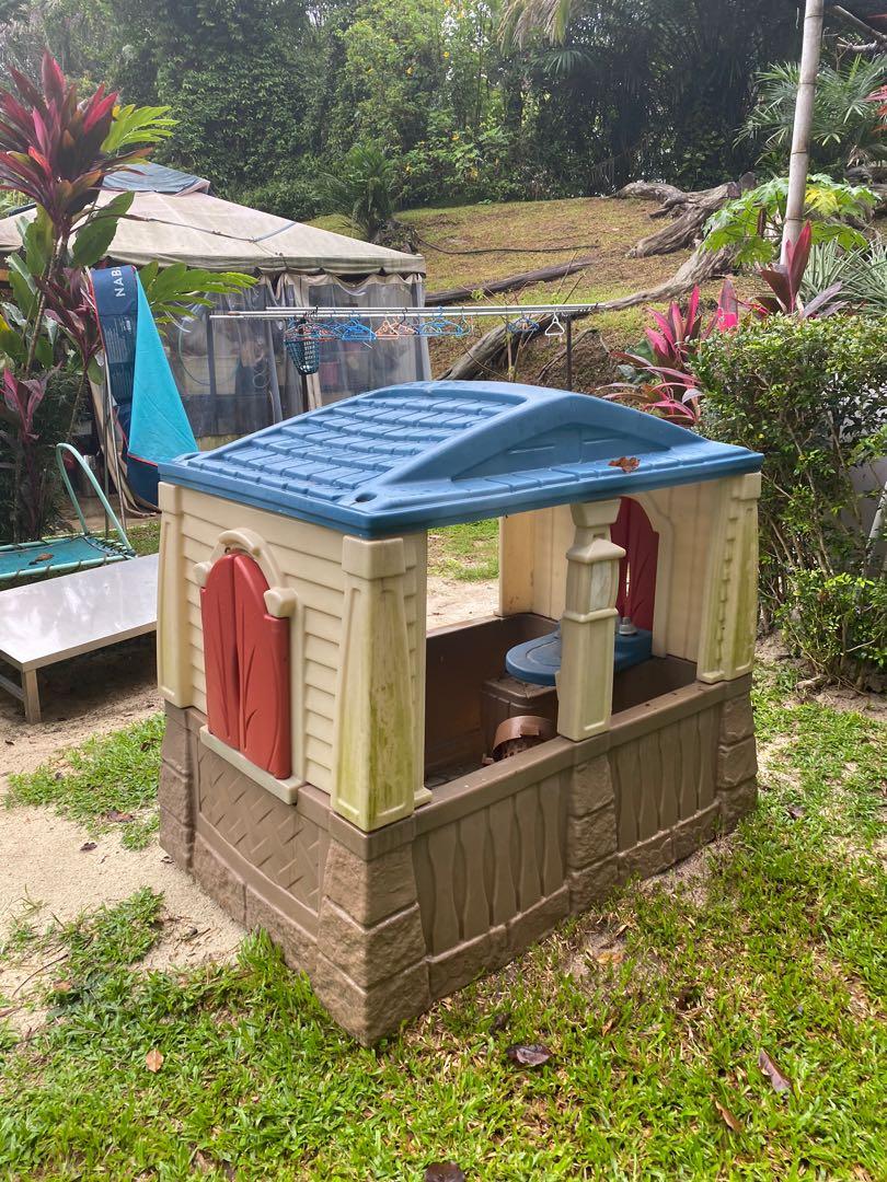 Step 2 playhouse, Hobbies & Toys, Toys & Games on Carousell