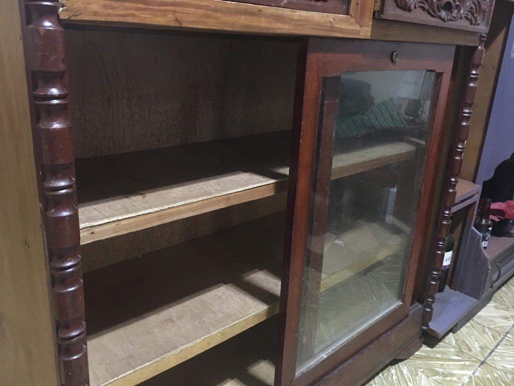 Tukador / Display Cabinet, Furniture & Home Living, Furniture, Shelves ...