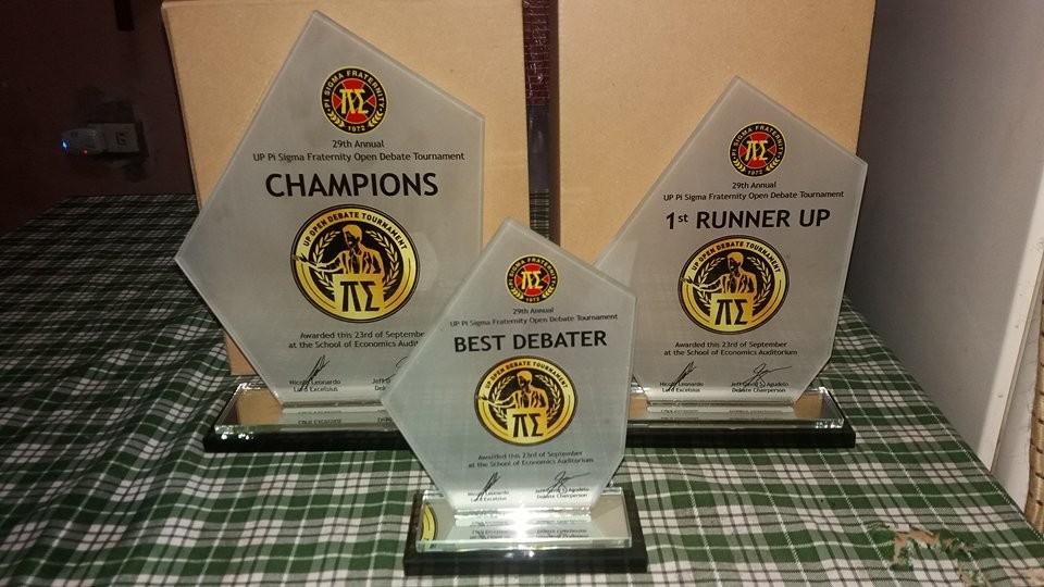 WE RUSH GLASS PLAQUE ACRYLIC PLAQUE Trophy, Hobbies & Toys, Stationary ...