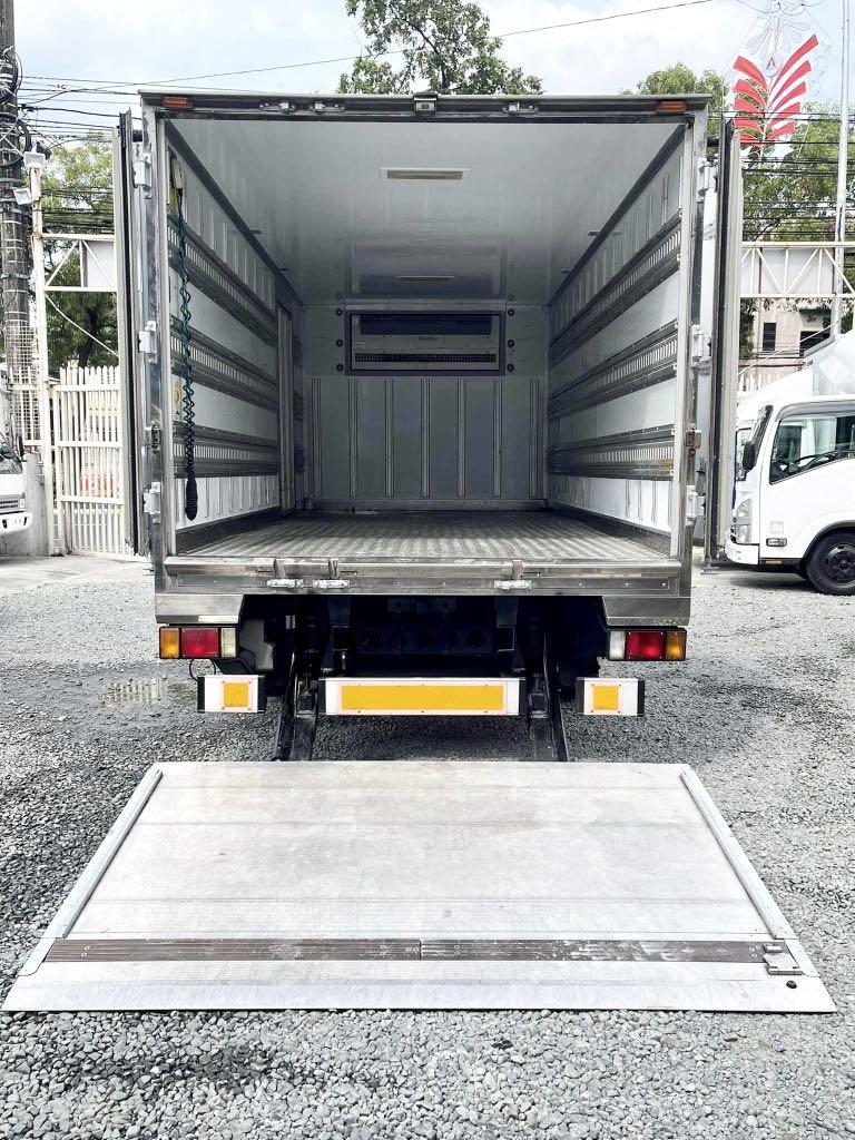 2020 Isuzu Elf Reefer Van 15.4ft. N-Series NPR with Power Lifter -30 ...