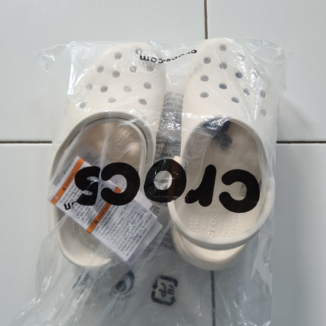 Crocs W5 Platforms in white, Women's Fashion, Footwear, Flipflops and Slides on Carousell