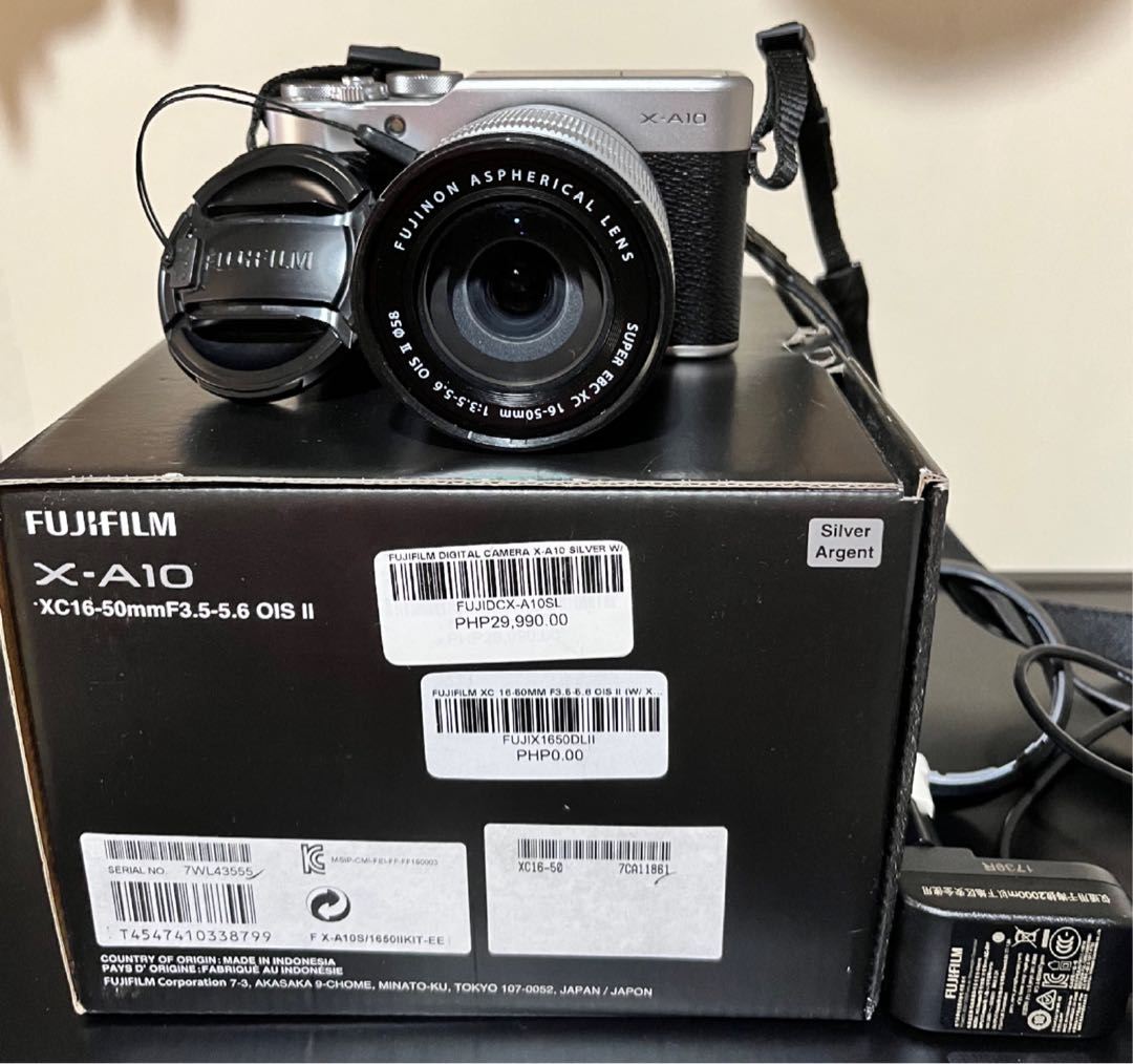FUJIFILM XA10 MIRRORLESS CAMERA , Photography, Cameras on Carousell
