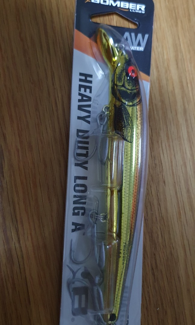 Gold Bomber 16A, Sports Equipment, Fishing on Carousell