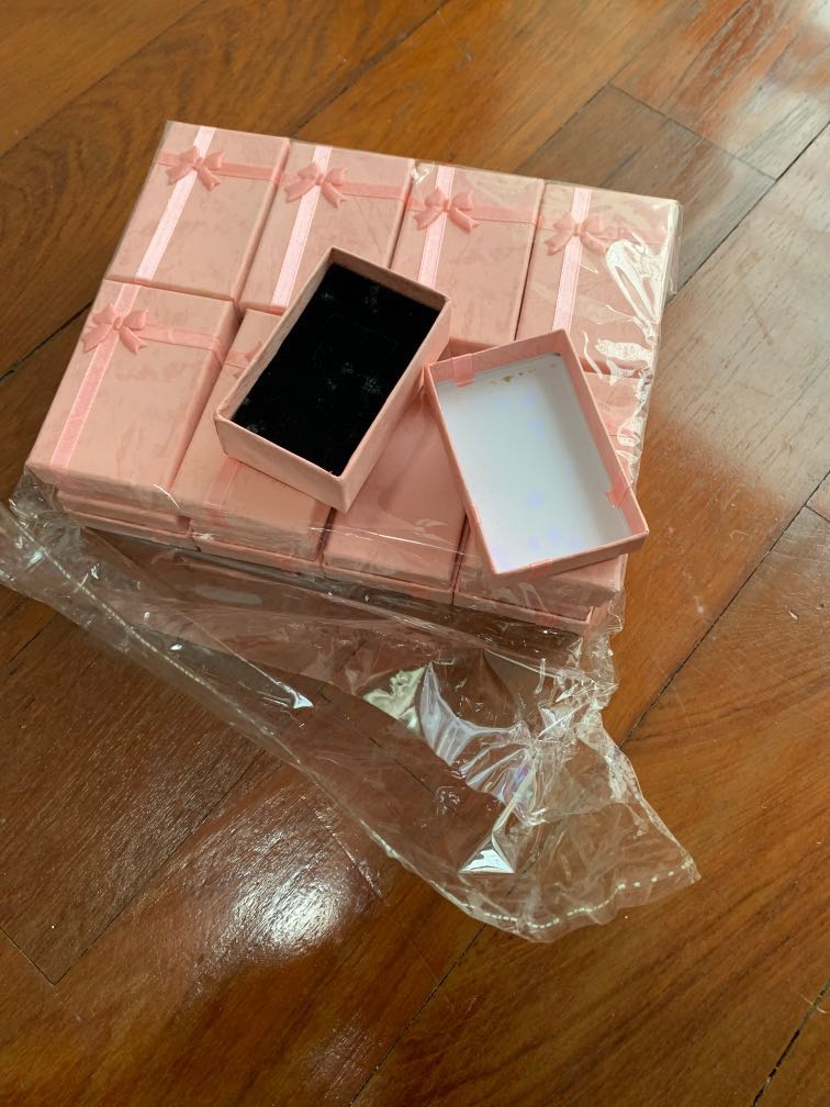 Jewellery boxes, Women's Fashion, Jewelry & Organisers, Body Jewelry on ...