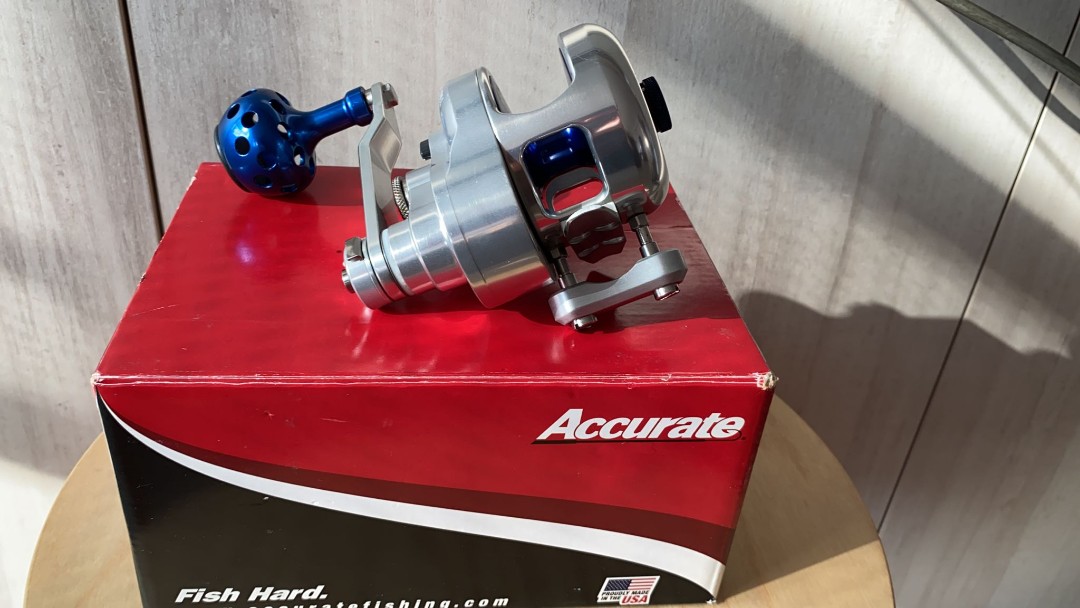 ACCURATE BOSS EXTREME 500 NARROW Twin drag Fishing Reel, Sports ...