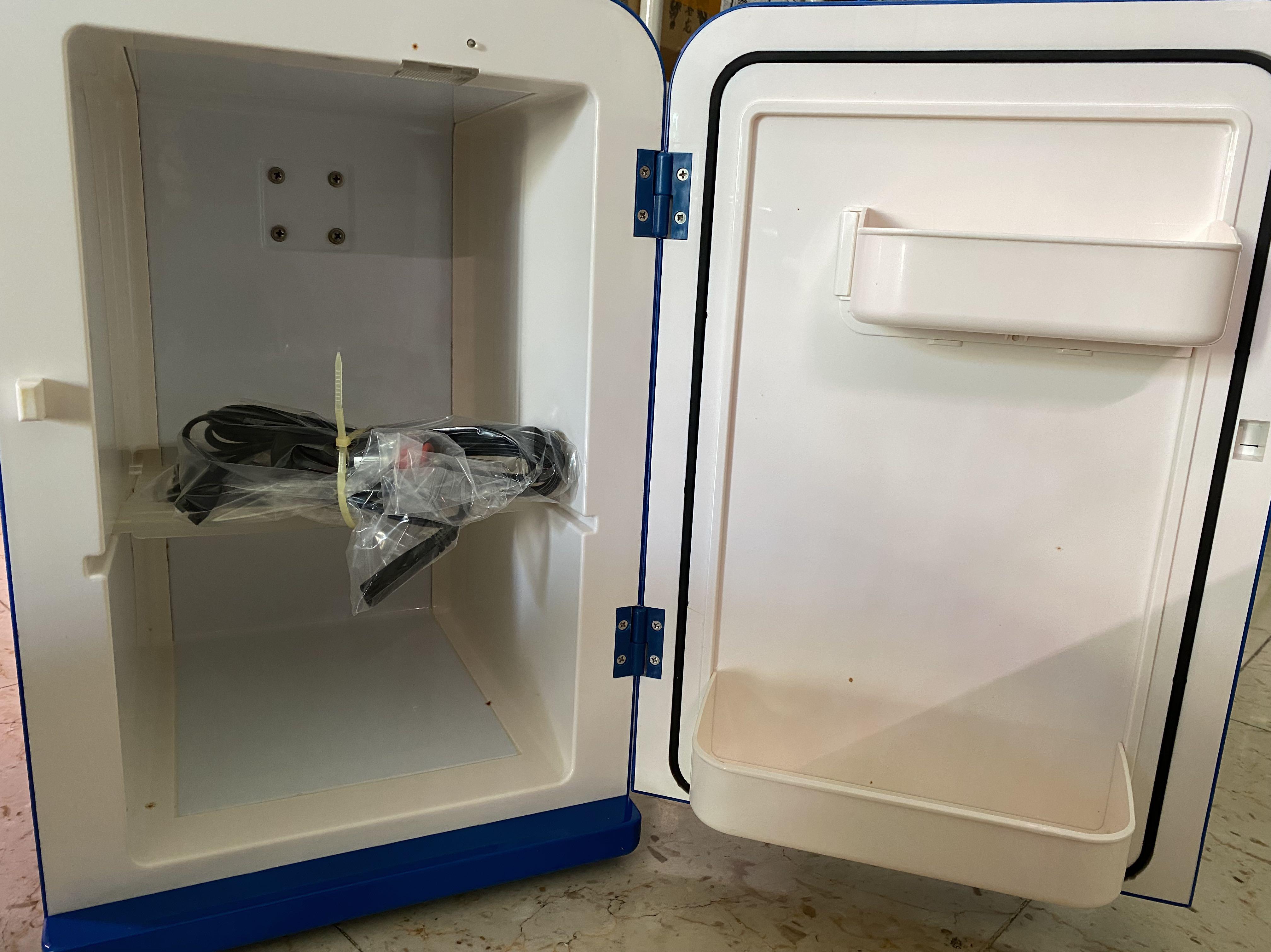 Fridgemaster FM15 Mini Bar Fridge, TV & Home Appliances, Kitchen ...