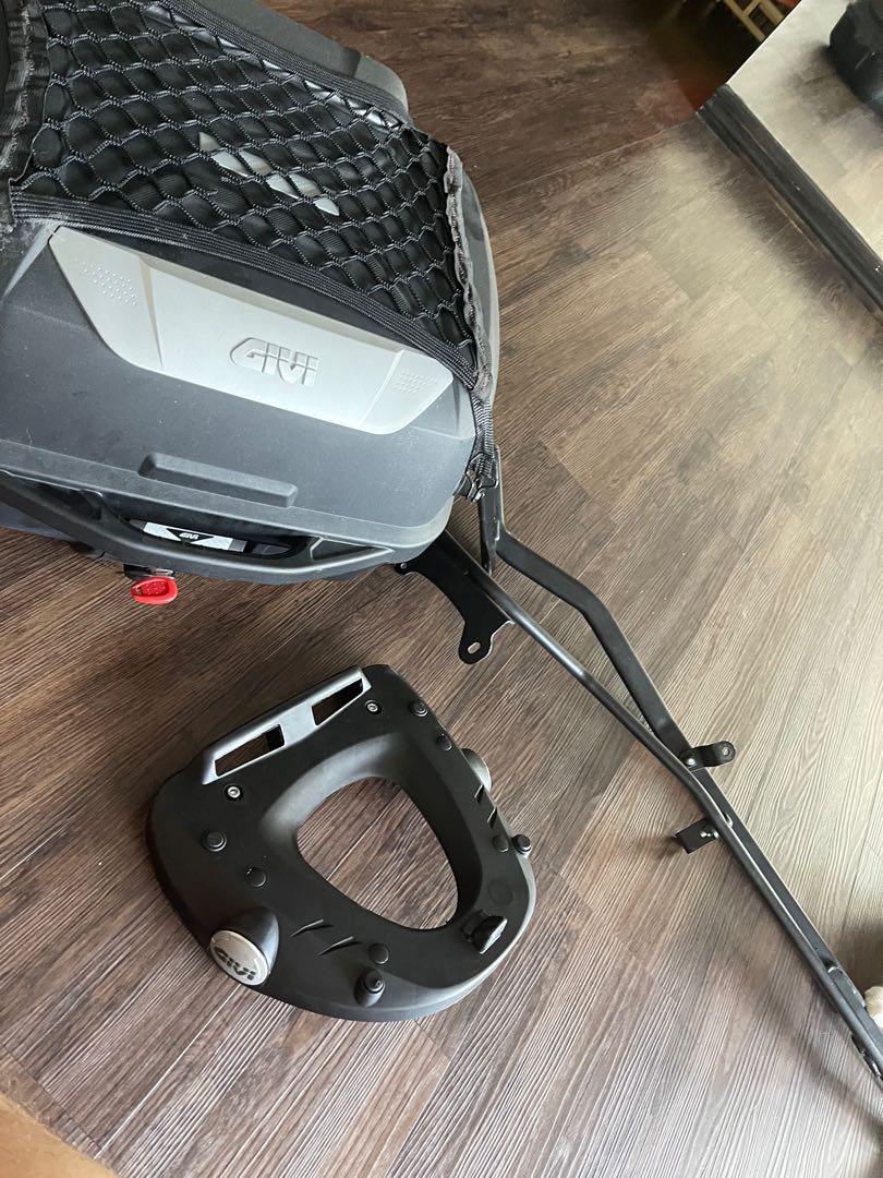GIVI box set for aerox, Motorcycles, Motorcycle Accessories on Carousell