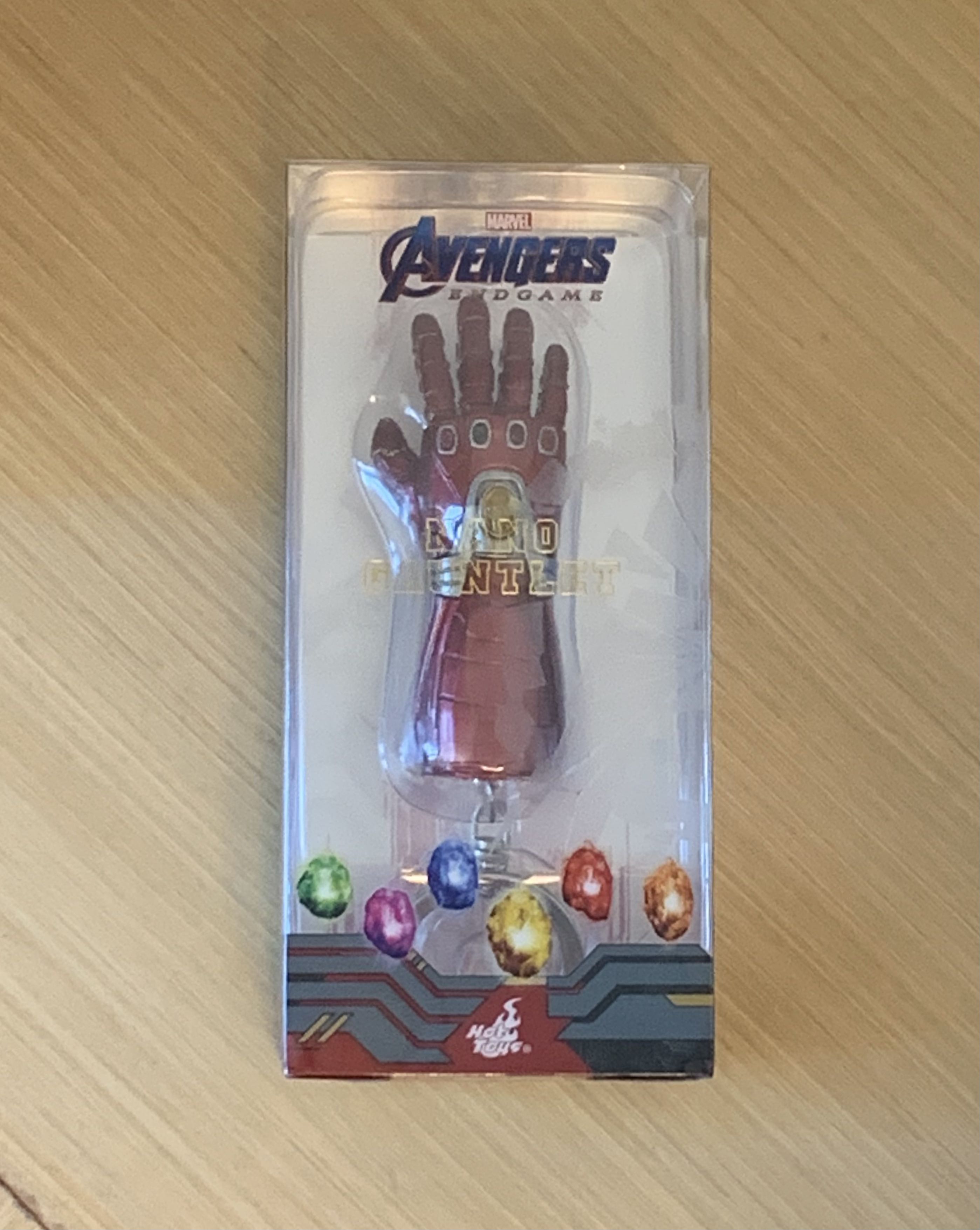 【全新】HOT TOYS MARVEL Nano Gauntlet keychain 無限手套鎖匙扣, 興趣及遊戲, 玩具 & 遊戲類 ...