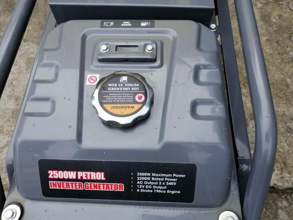 Ozito Petrol Generator 2500w, Commercial & Industrial, Construction ...