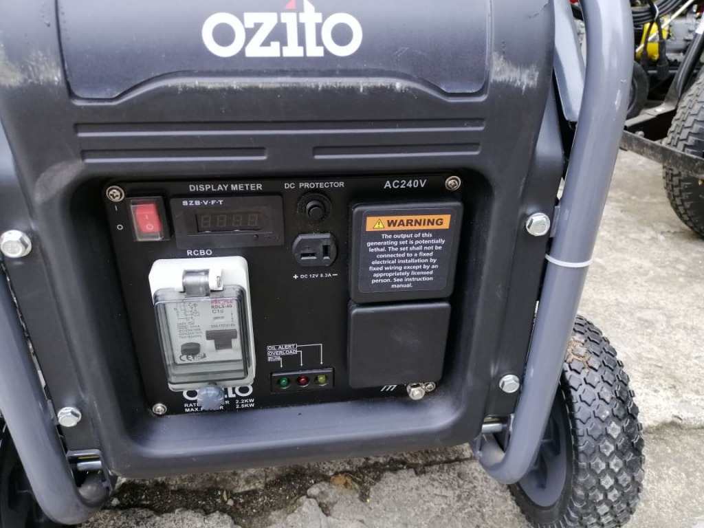 Ozito Petrol Generator 2500w, Commercial & Industrial, Construction ...