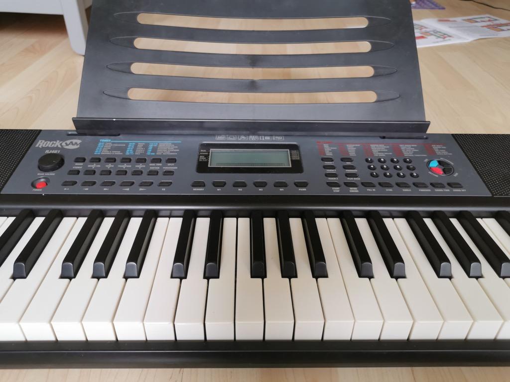 Rock Jam full size keyboard, Hobbies & Toys, Music & Media, Musical ...