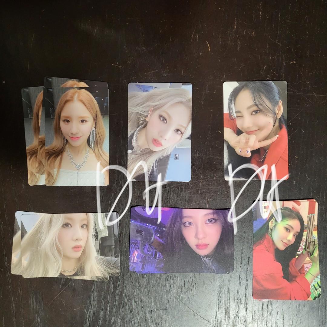 wtt loona not friends pc heejin jinsoul kimlip yves, Hobbies & Toys ...