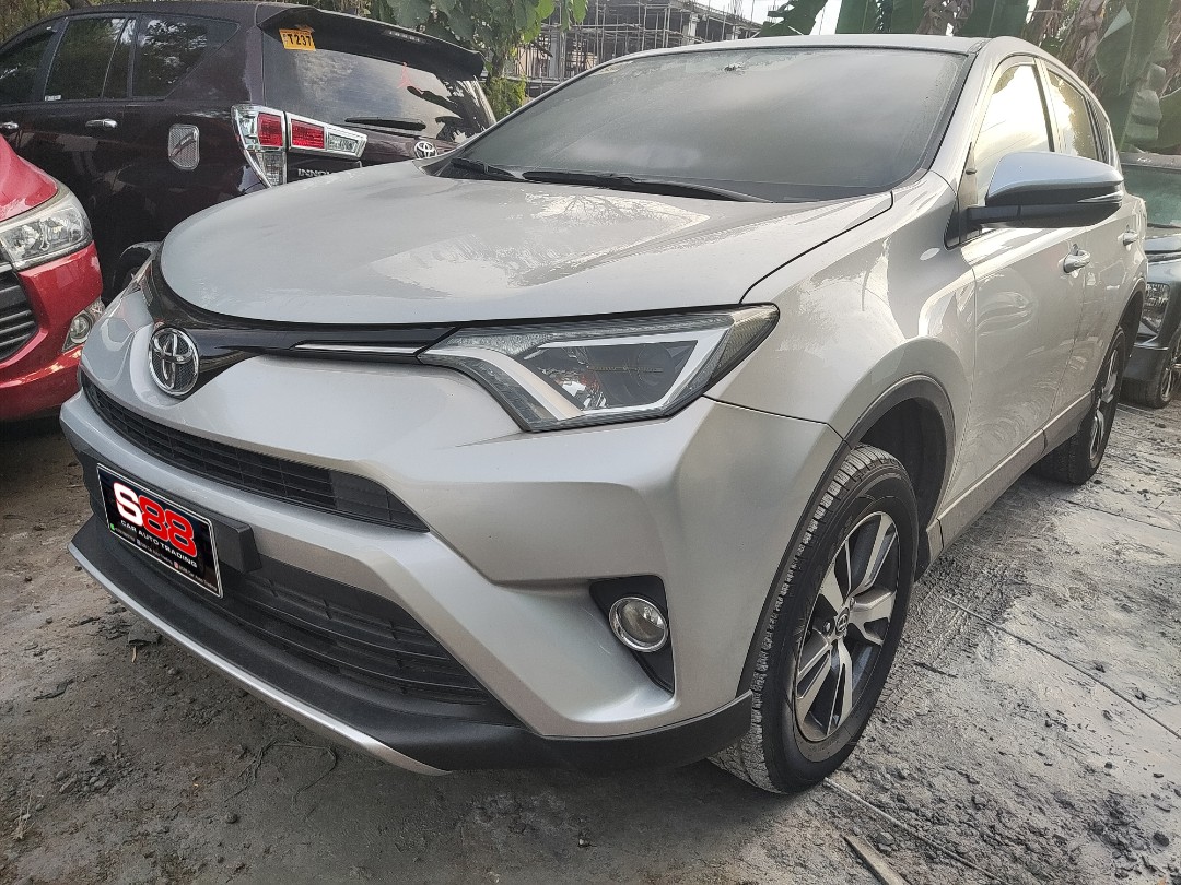 2016 Toyota rav 4 silver Auto, Cars for Sale, Used Cars on Carousell