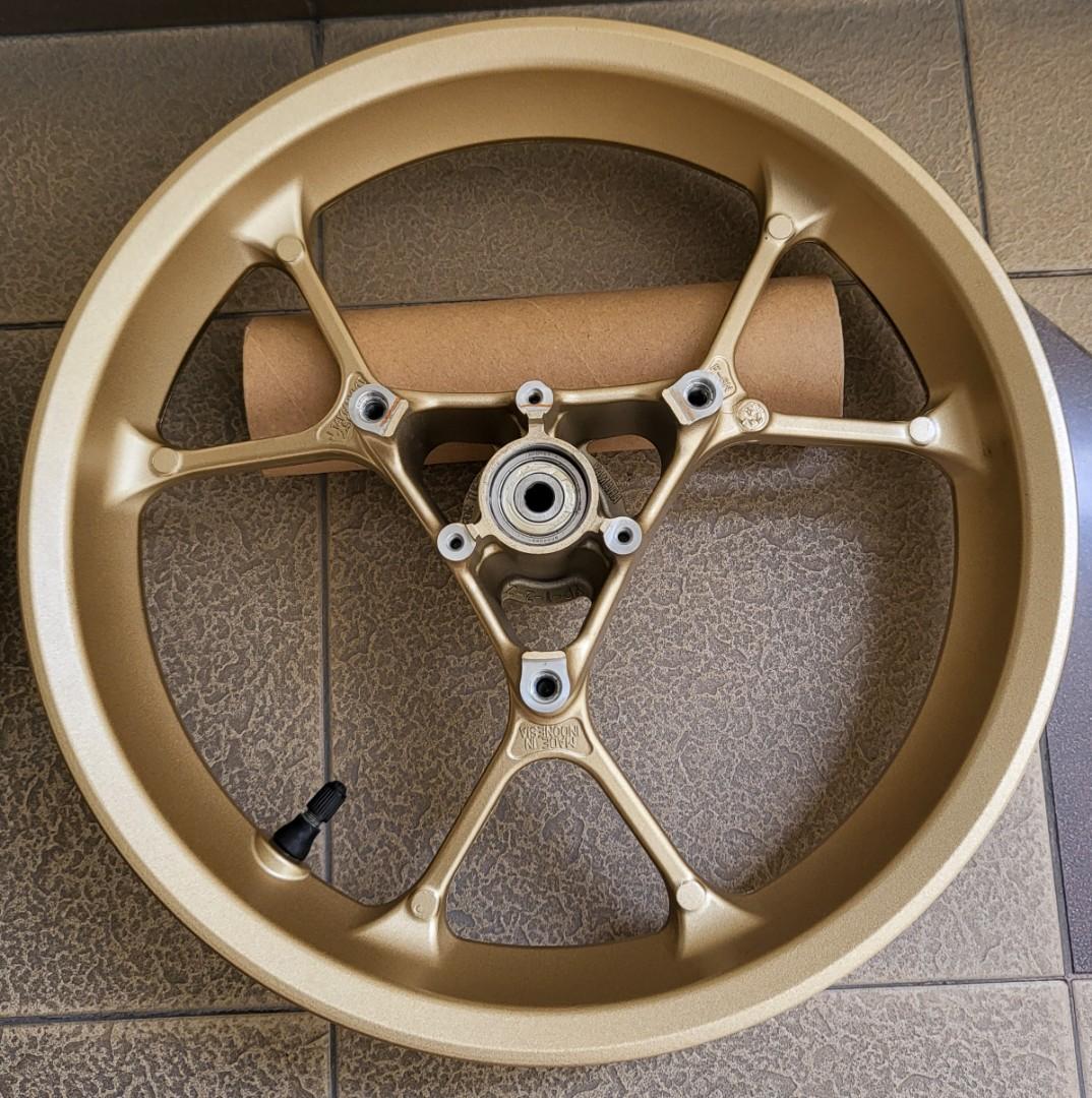 Aerox v2 stock gold rims, Motorcycles, Motorcycle Accessories on Carousell
