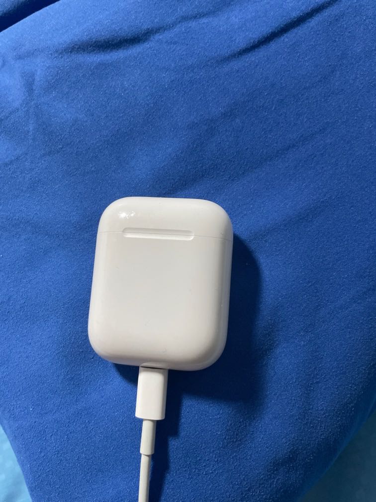 APPLE AIRPODS FIRST GEN, Audio, Earphones on Carousell
