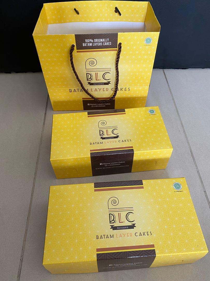 Batam layer cake Kueh lapis empty box carrier, Food & Drinks, Other ...