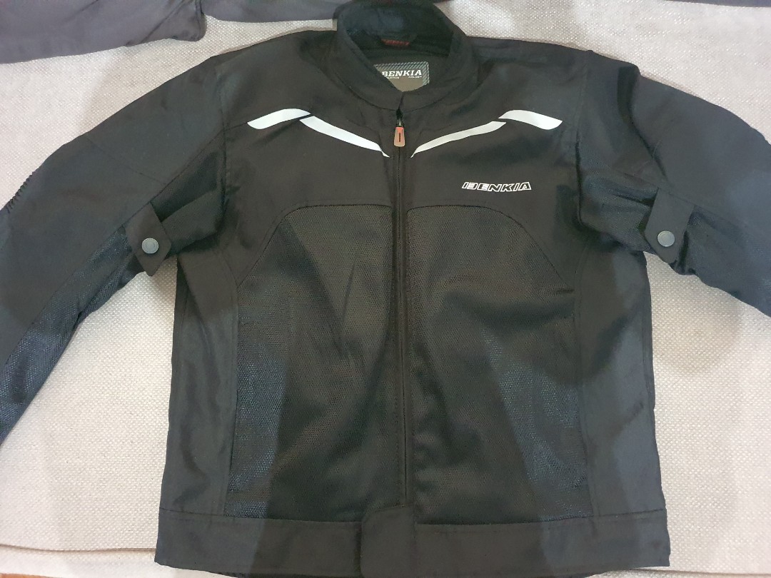 Benkia Riding Jacket, Men's Fashion, Activewear on Carousell