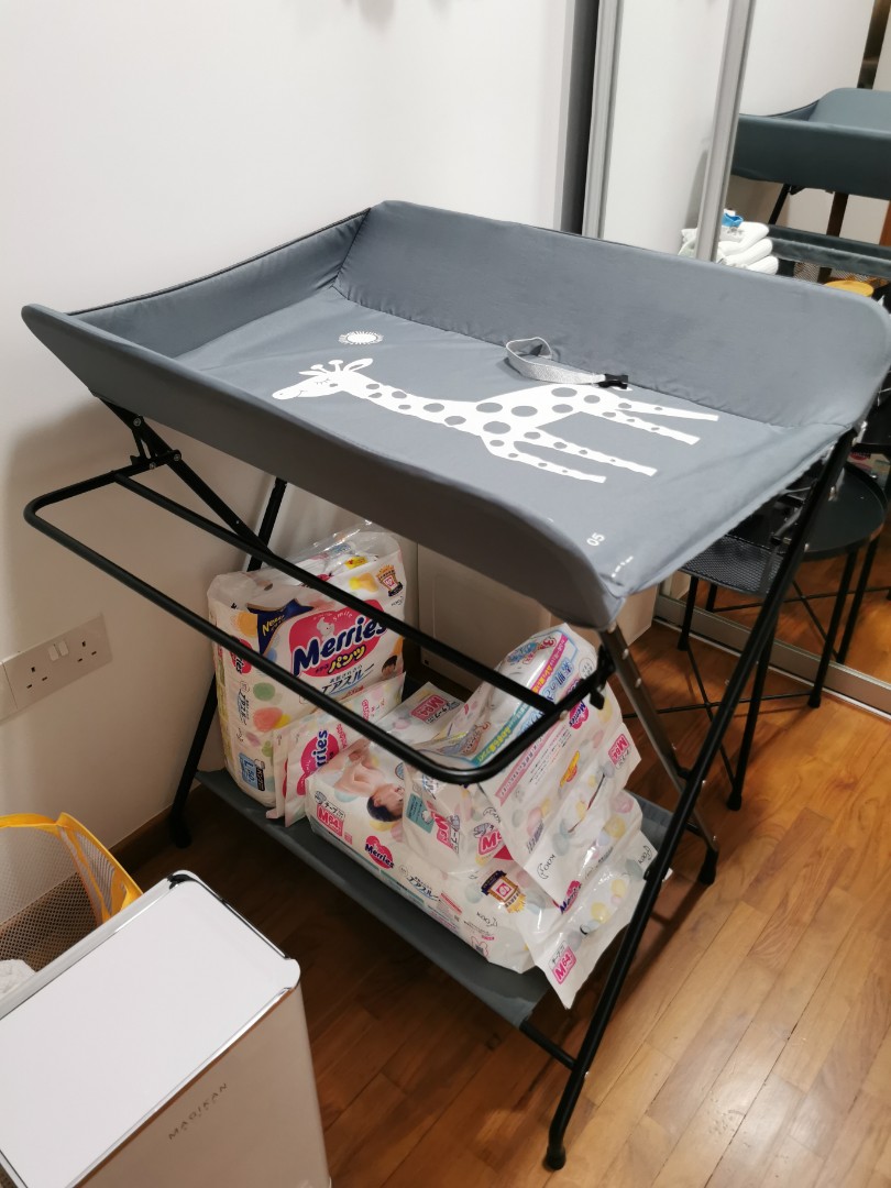 Blessing - diaper changing table, Babies & Kids, Bathing & Changing ...