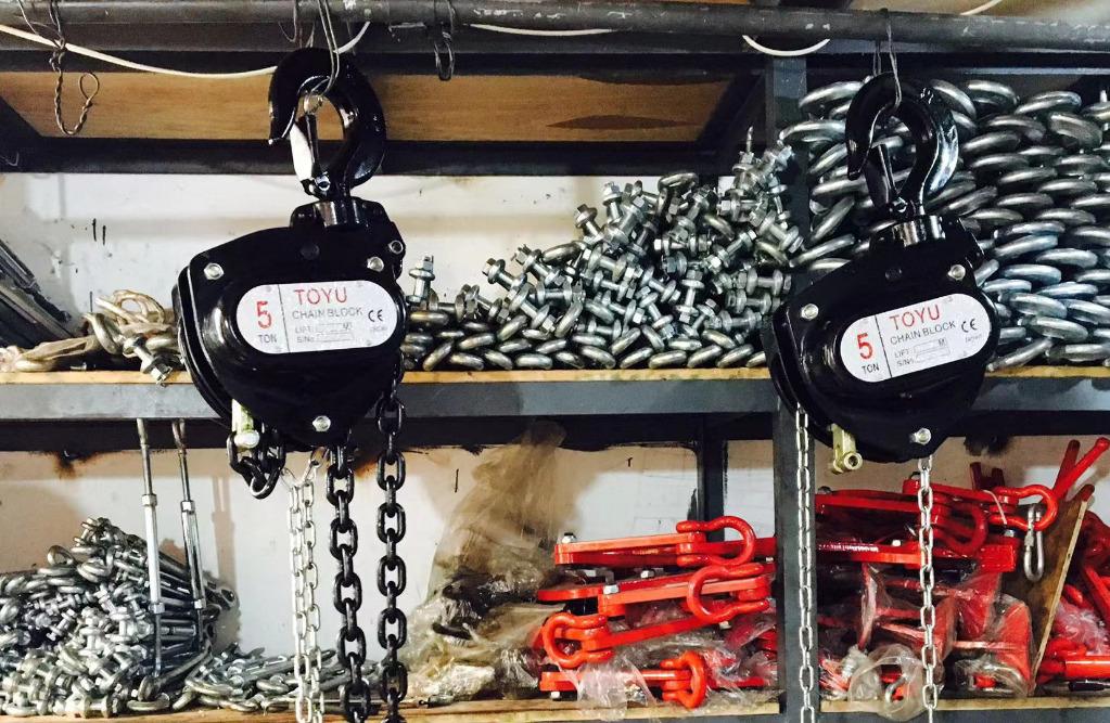 chain block (heavy duty), Commercial & Industrial, Construction ...