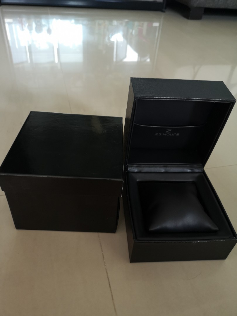 Empty watch box, Luxury, Watches on Carousell
