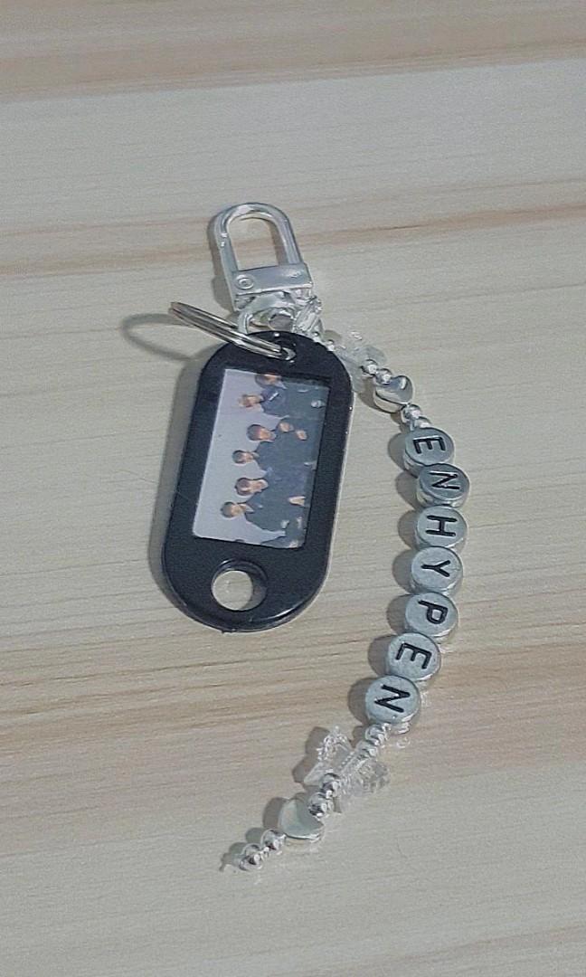 ENHYPEN keychains, Hobbies & Toys, Memorabilia & Collectibles, K-Wave ...