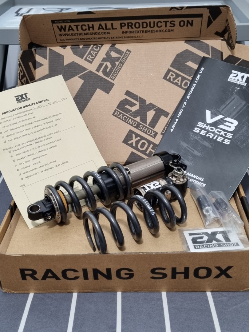 EXT STORIA Racing Shox for Santa Cruz Megatower, Sports Equipment ...