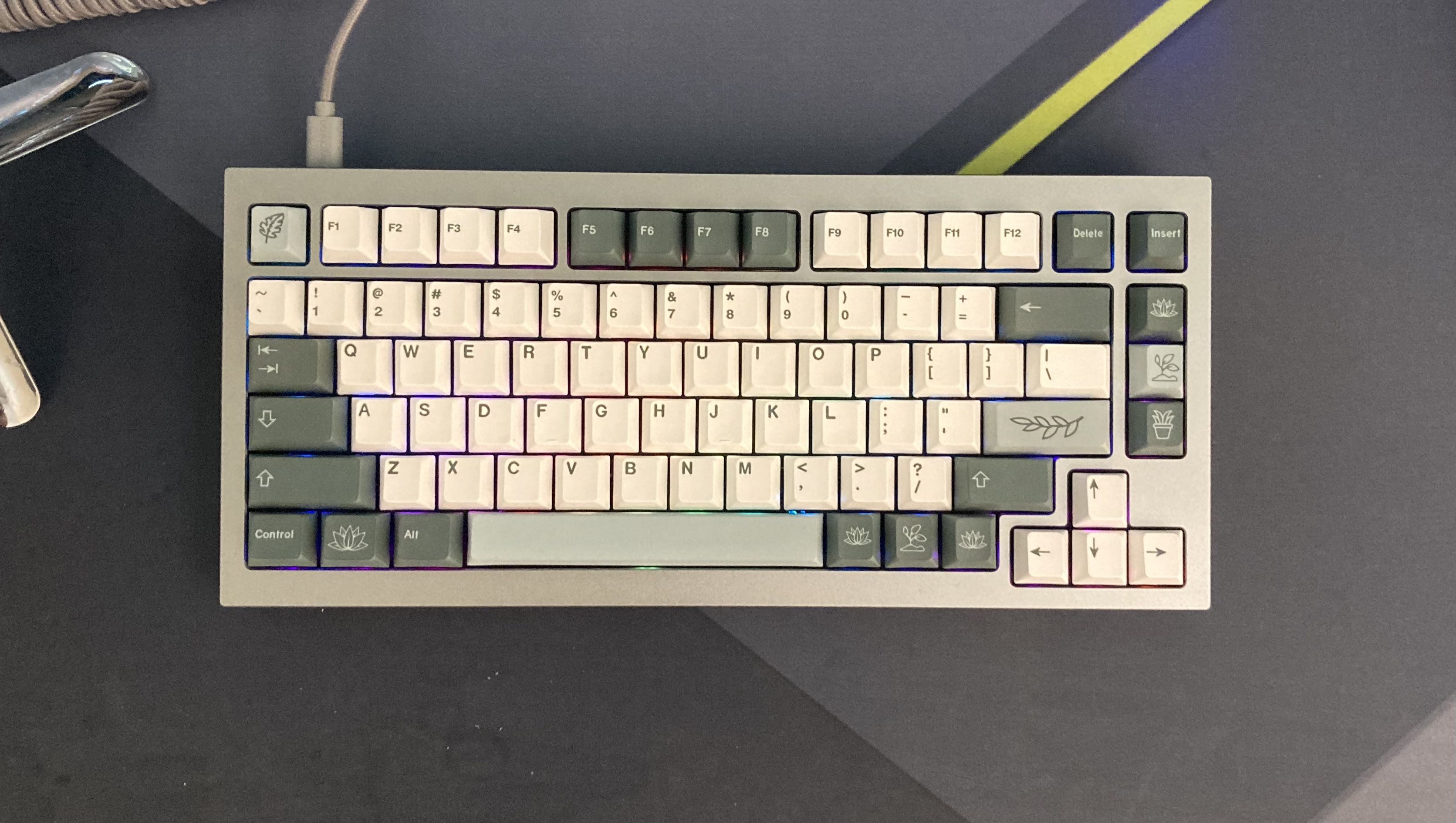 Flex Modded Keychron Q1 with Lubed Gateron Milky Yellow Custom ...
