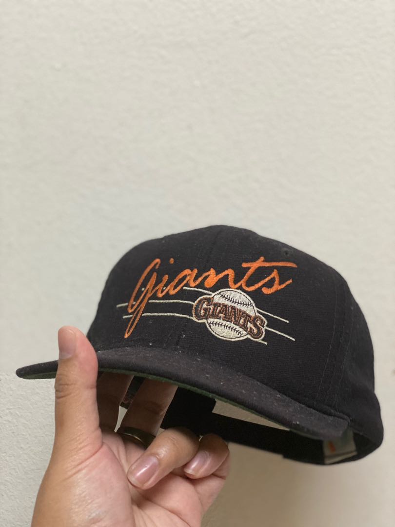 Giant script bar, Men's Fashion, Watches & Accessories, Cap & Hats on ...