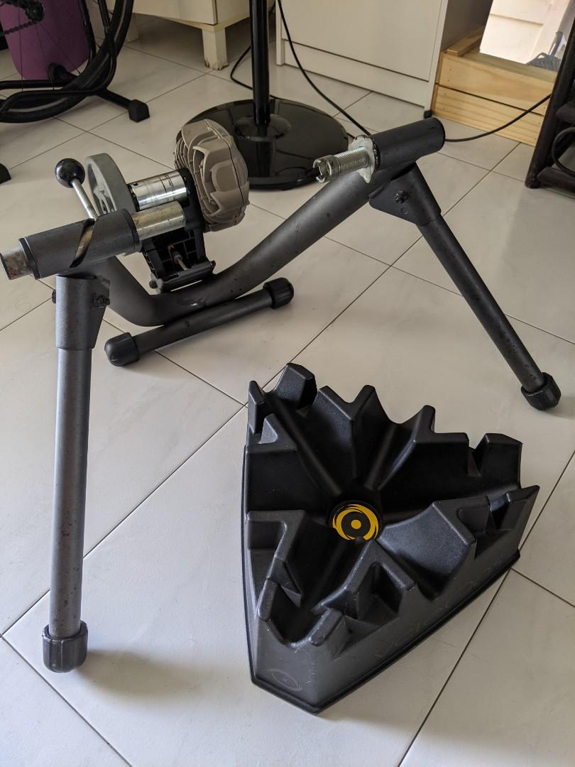 Indoor trainer CycleOps fluid 2, Sports Equipment, Bicycles & Parts ...