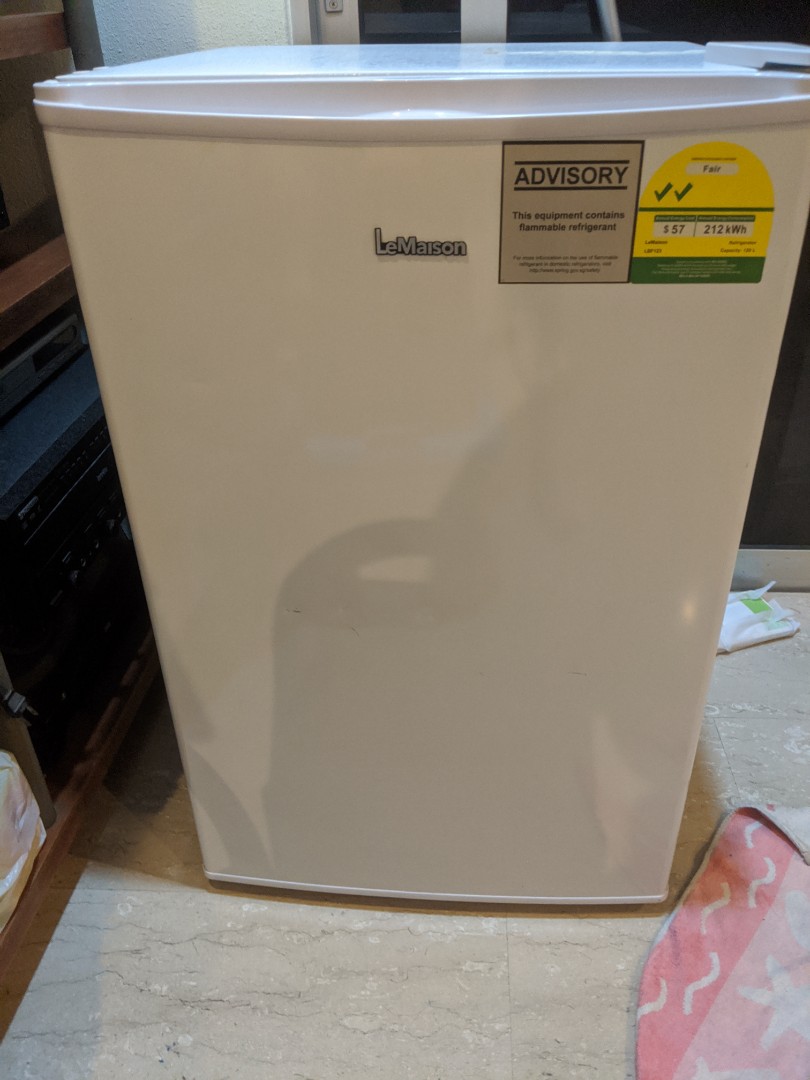 Le Maison 120L mini fridge, TV & Home Appliances, Kitchen Appliances ...