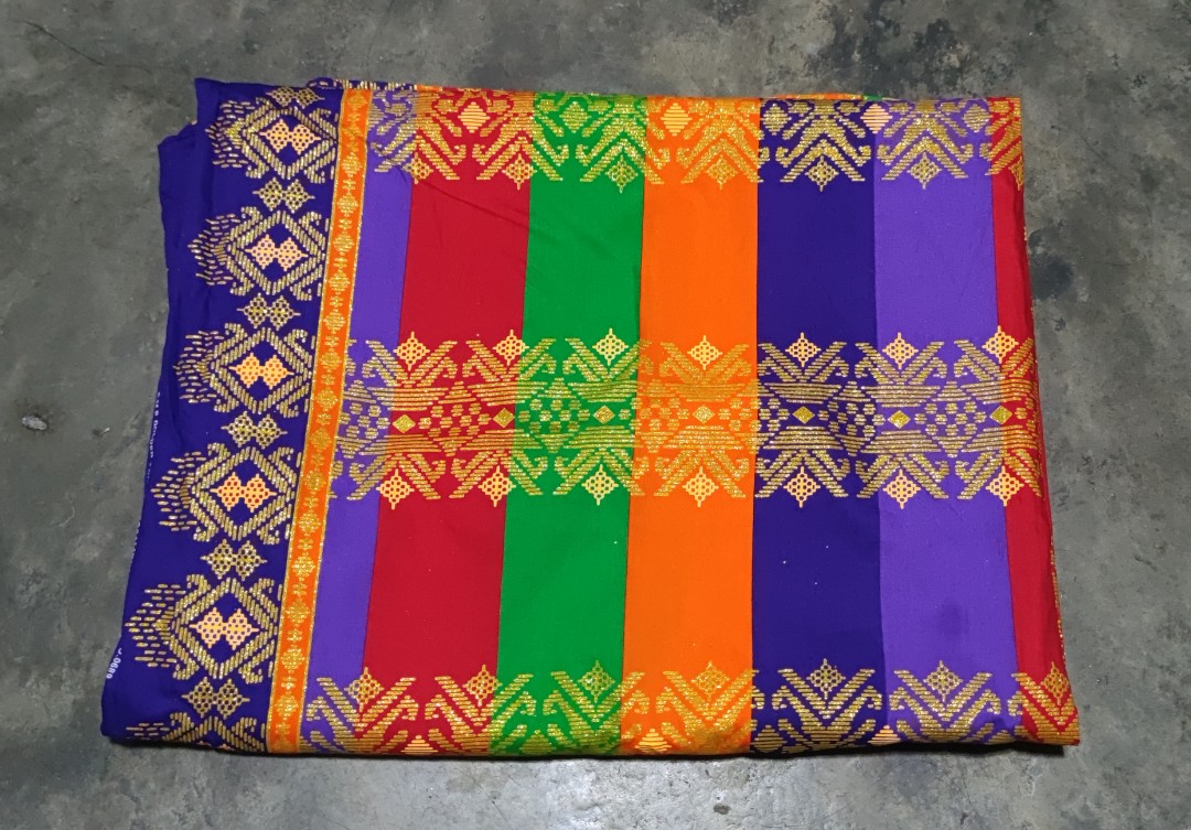 Malong from davao double size, Furniture & Home Living, Bedding ...