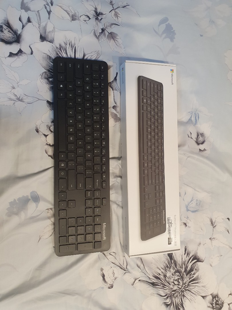 Microsoft Bluetooth keyboard, Computers & Tech, Parts & Accessories ...
