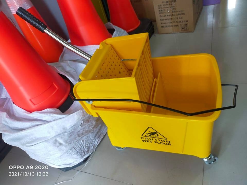 mop squeezer 20 Liters 325, Furniture & Home Living, Furniture, Other ...