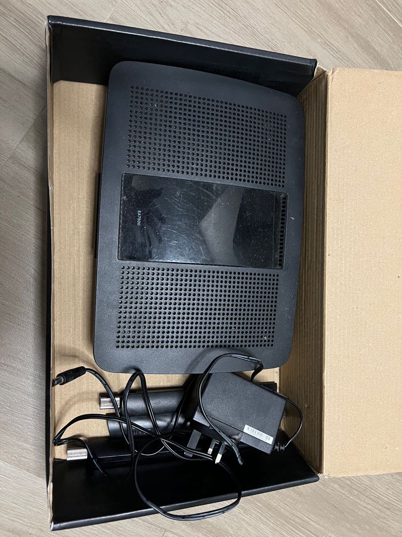 Router Linksys EA7500, 電腦＆科技, 電腦周邊及配件, Wifi及上網相關產品 - Carousell