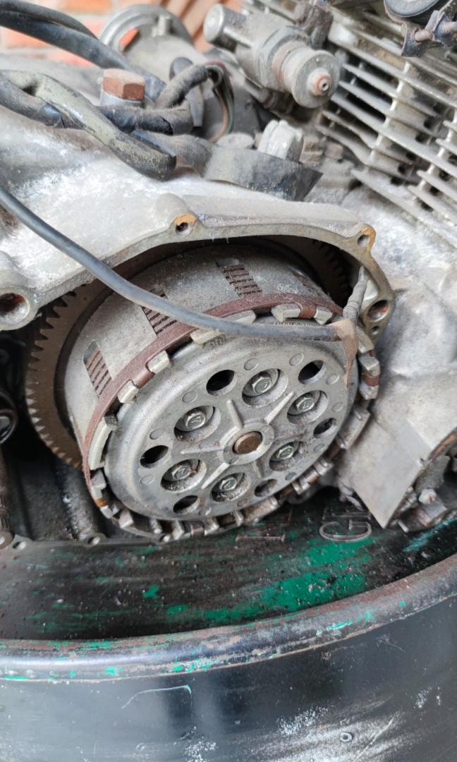 Suzuki GS 550 Engine . selling as it is, Motorbikes on Carousell