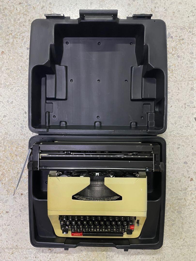 Vintage Typewriter Nakajima Model ALL8100 Made in Japan, Hobbies & Toys ...